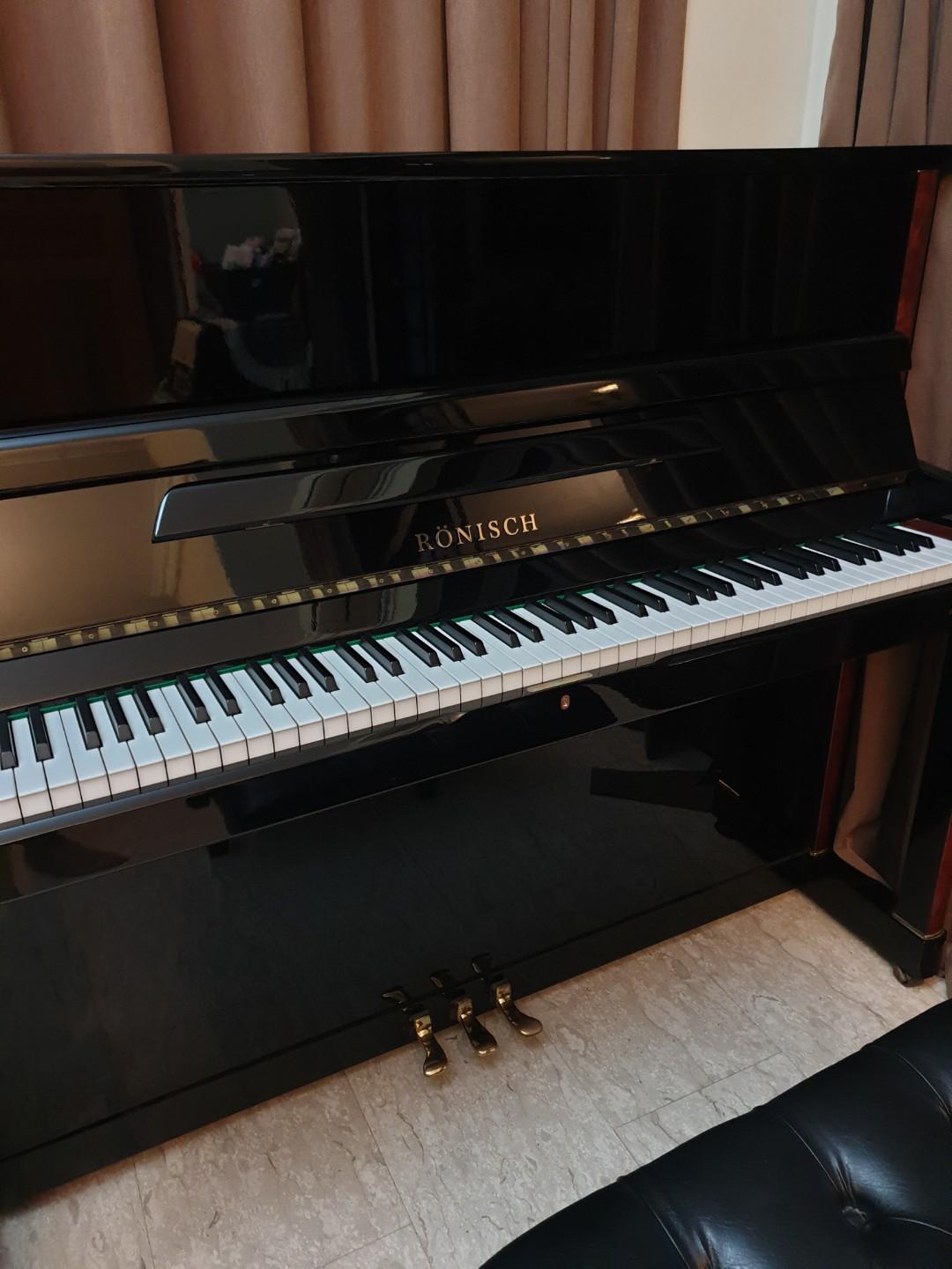 Ronisch german piano, Hobbies & Toys, Music & Media, Musical ...