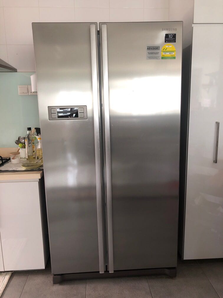 Samsung 2 door fridge, Home Appliances, Kitchenware on Carousell