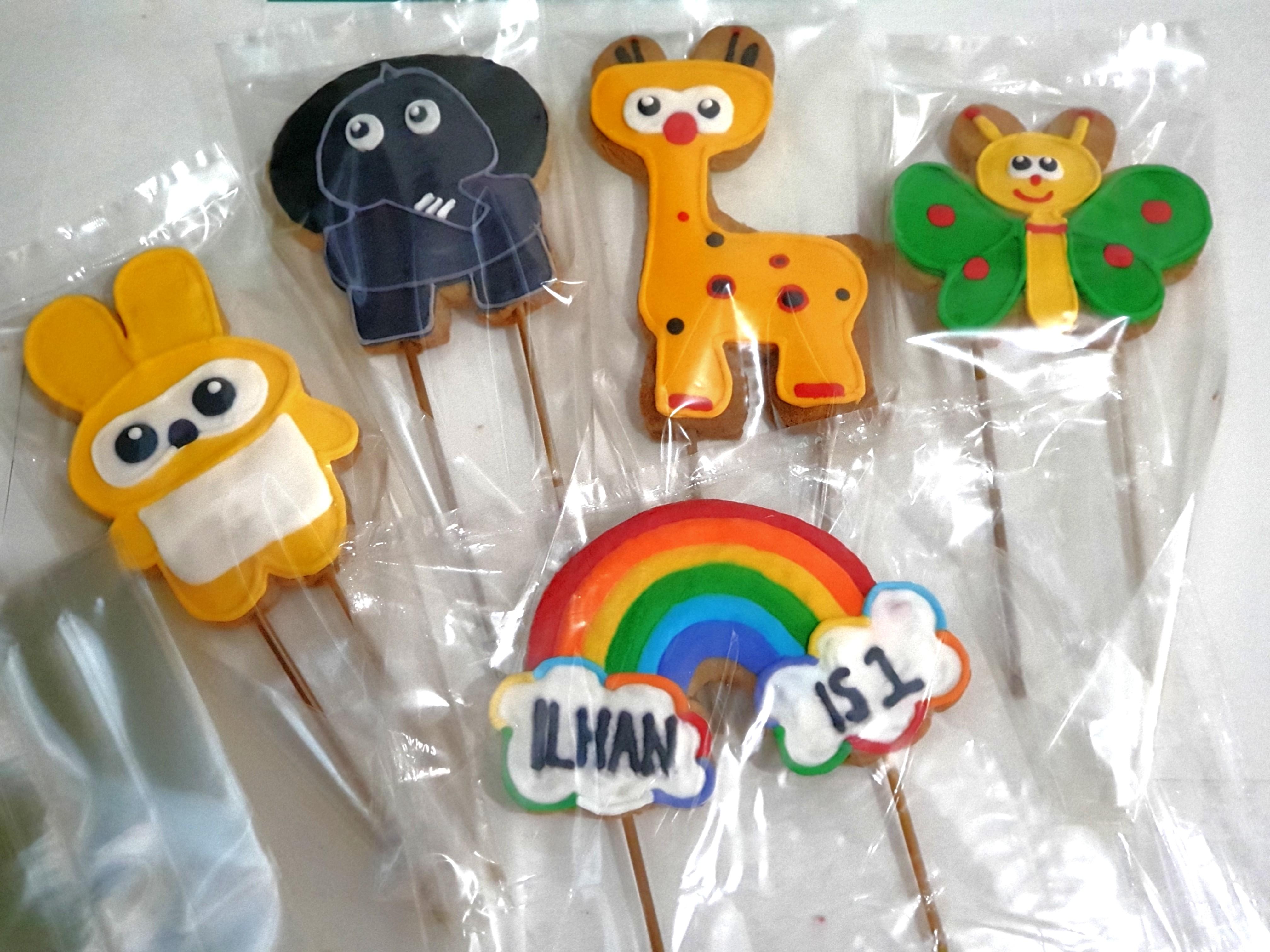 Sugar Cookies Cake Topper, Food & Drinks, Homemade Bakes on Carousell