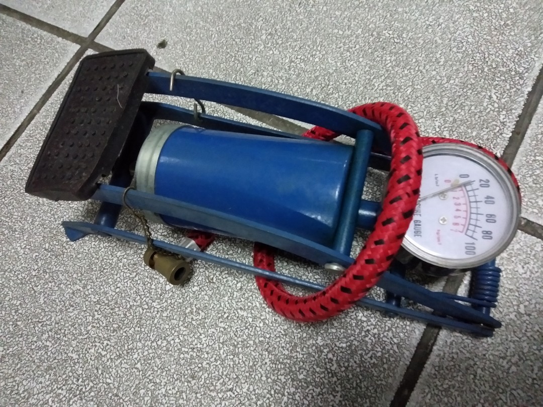 Vintage bicycle pump, Hobbies & Toys, Memorabilia & Collectibles ...