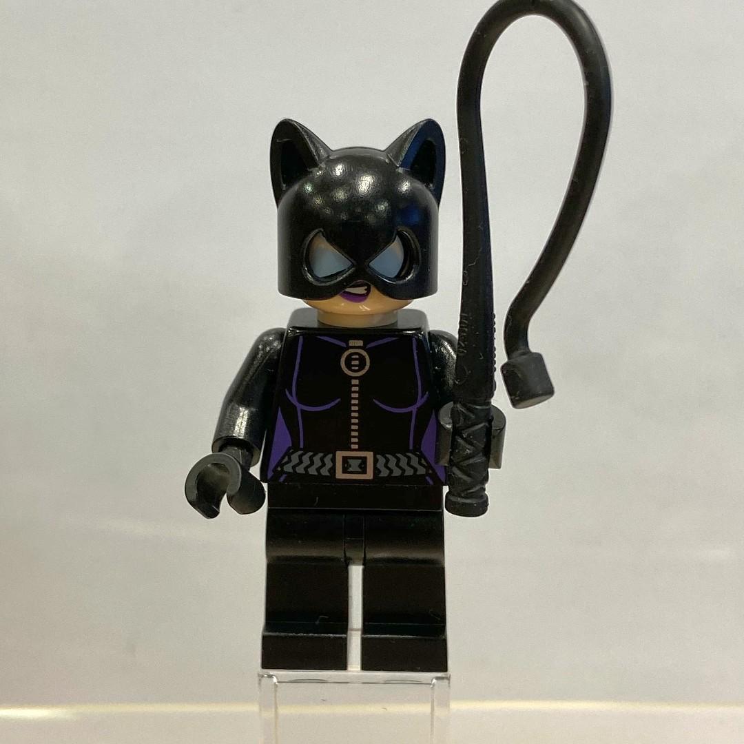 99% new 樂高 Lego catwoman 貓女 minifigures , 興趣及遊戲, 玩具 & 遊戲類 - Carousell