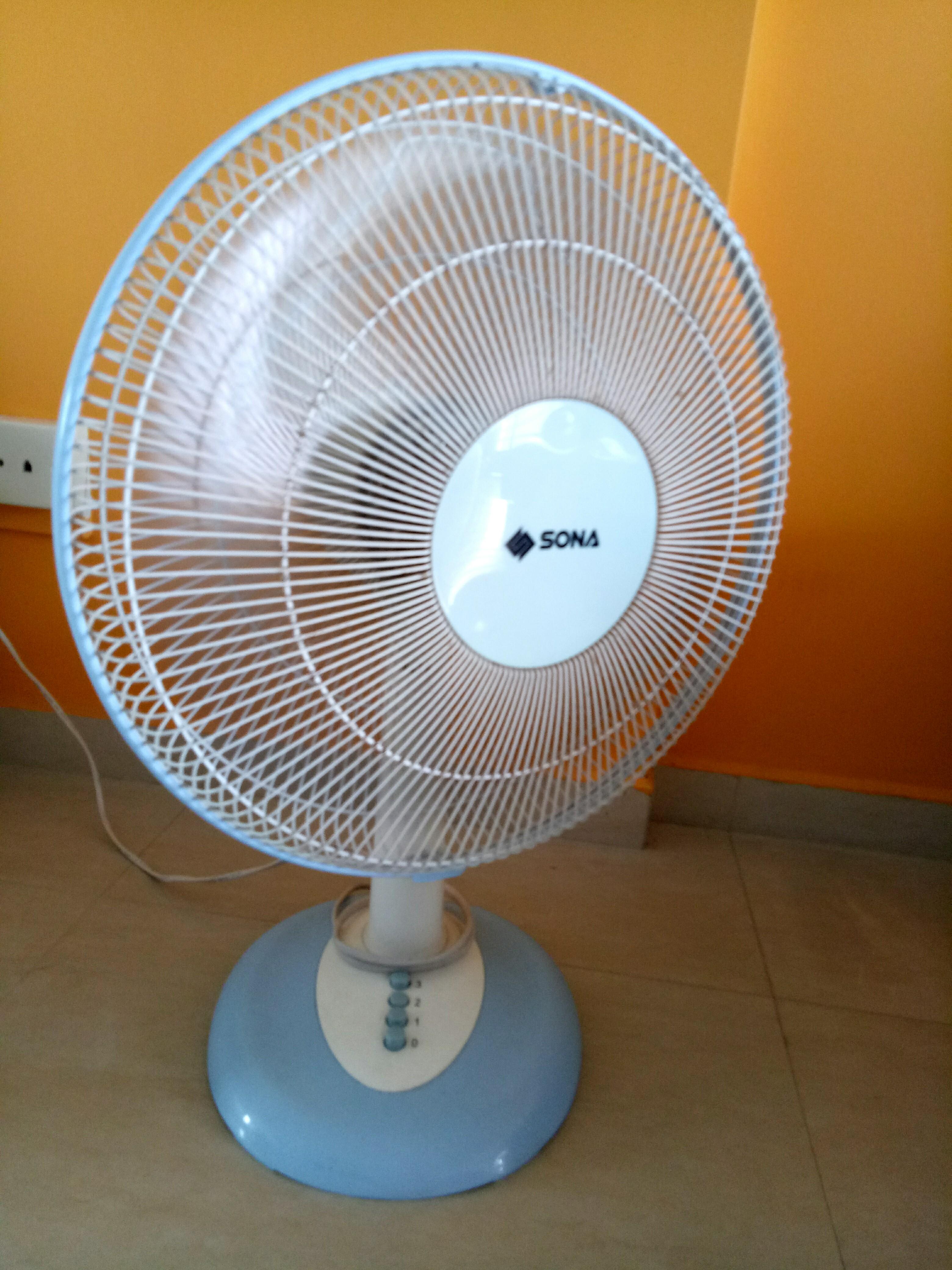 Table Fan, Furniture & Home Living, Lighting & Fans, Fans on Carousell