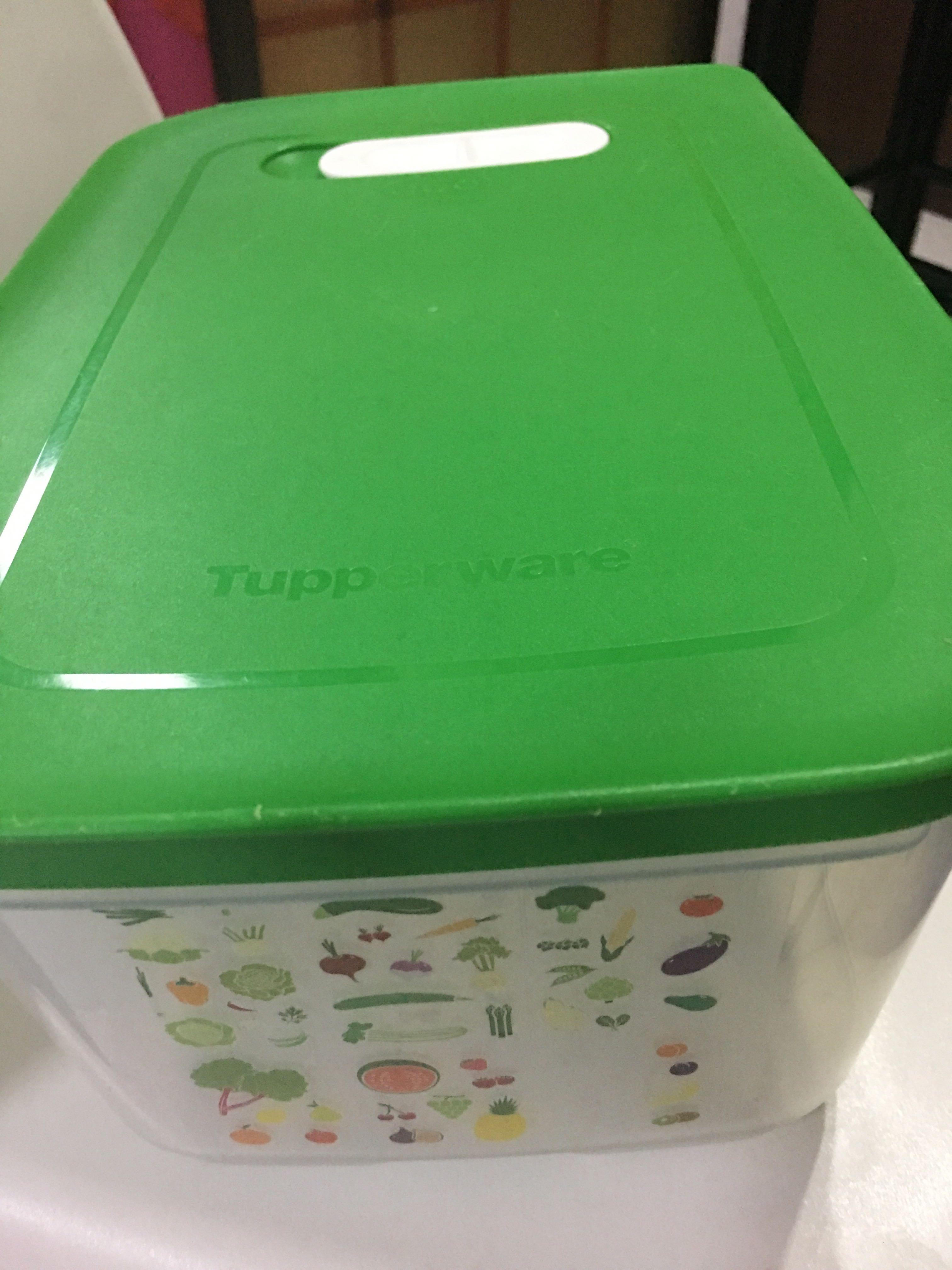 Tupperware Fridgesmart fruit vegetable medium deep Container ...