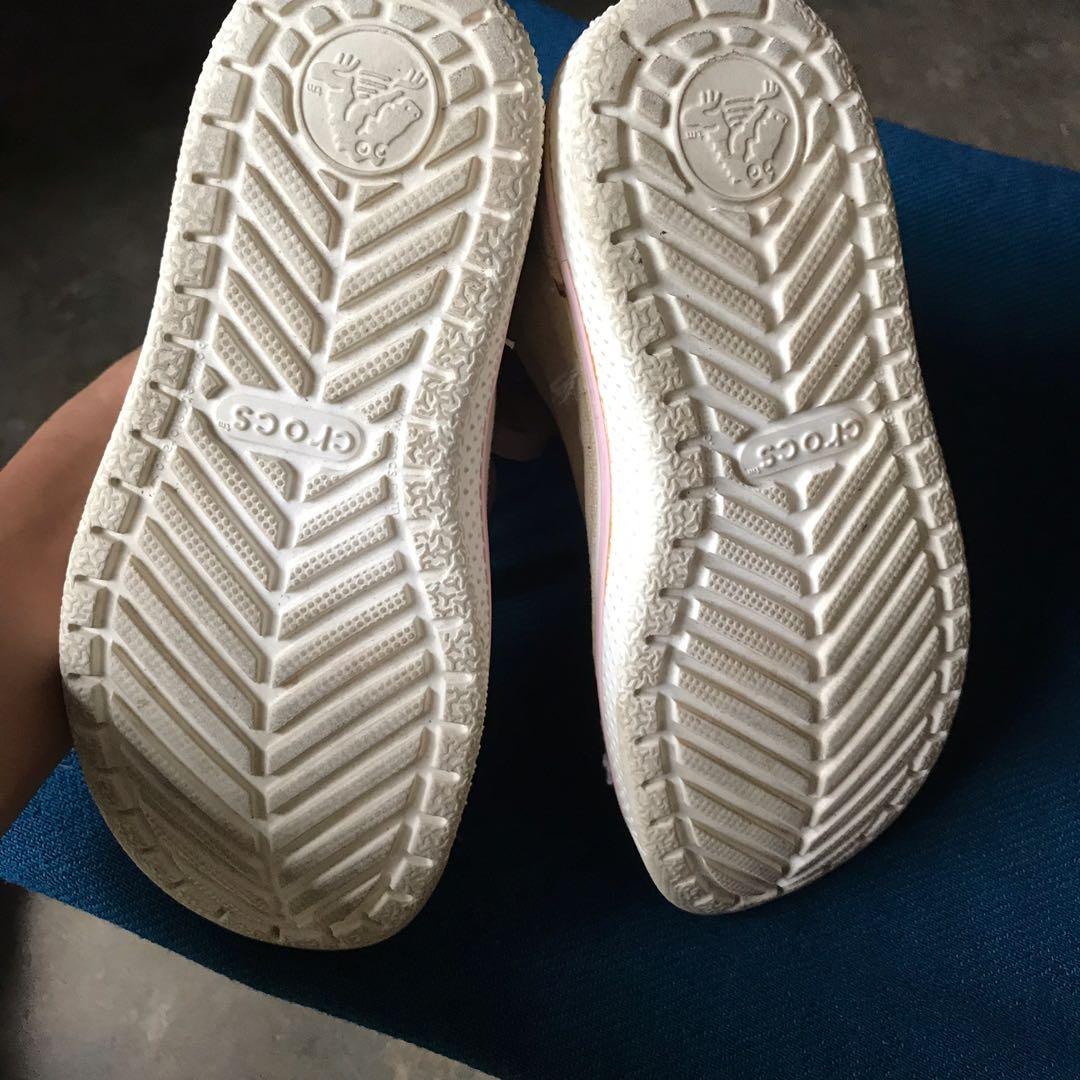 Crocs high cut shoes, Women's Fashion, Footwear, Sneakers on Carousell