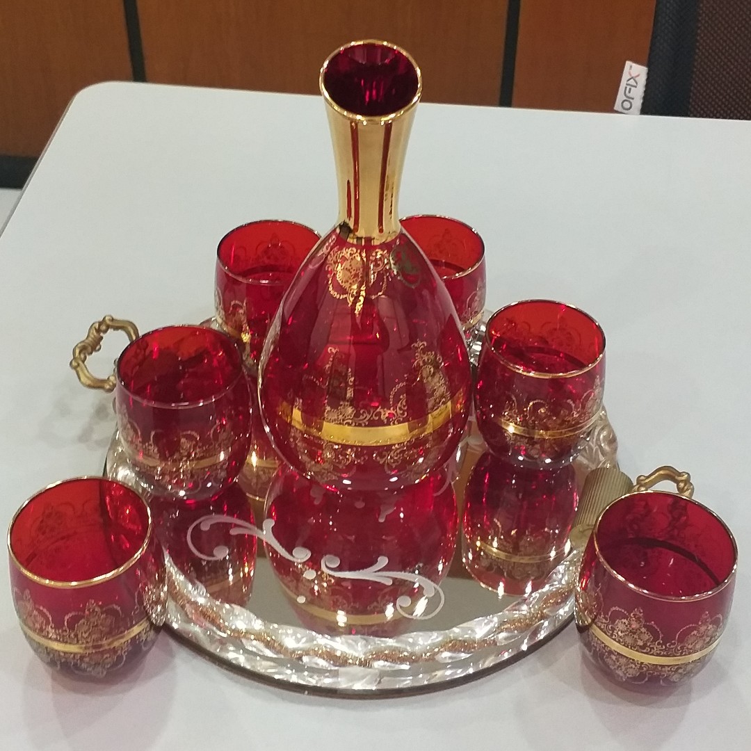 VINTAGE GLASSWARE RED AND GOLD RIM, Hobbies & Toys, Memorabilia ...