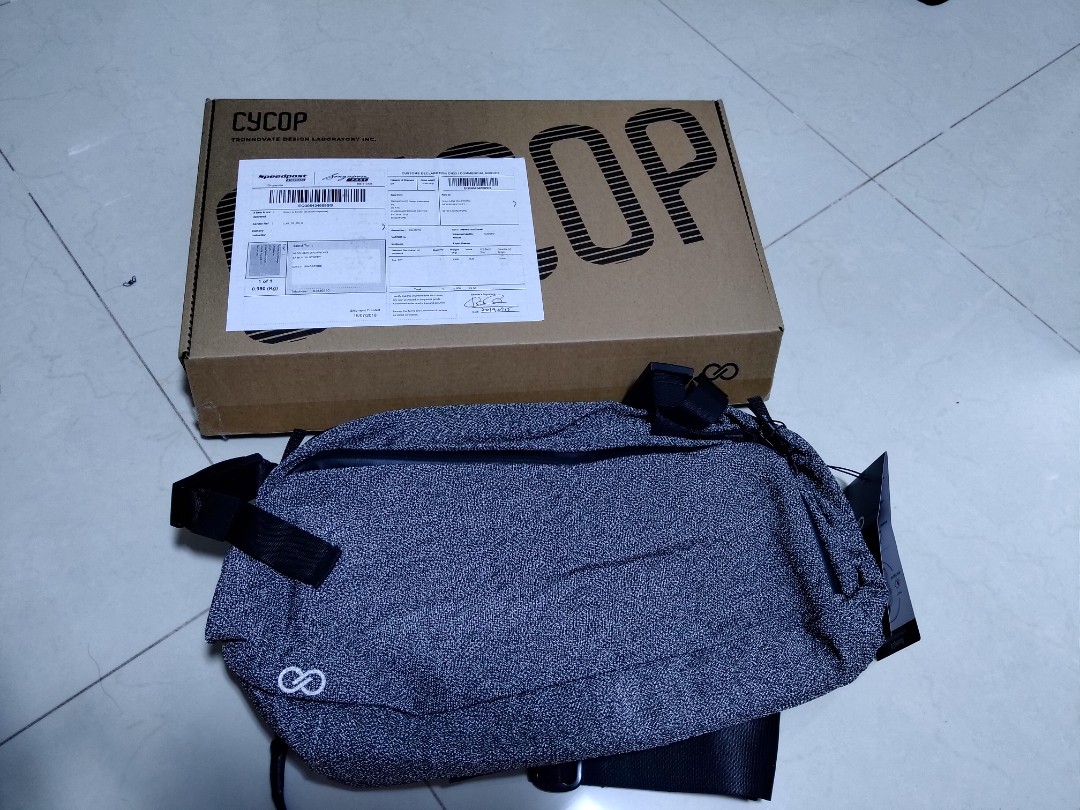 Cycop Day Sling 2.0 Pro, Men's Fashion, Bags, Sling Bags on Carousell