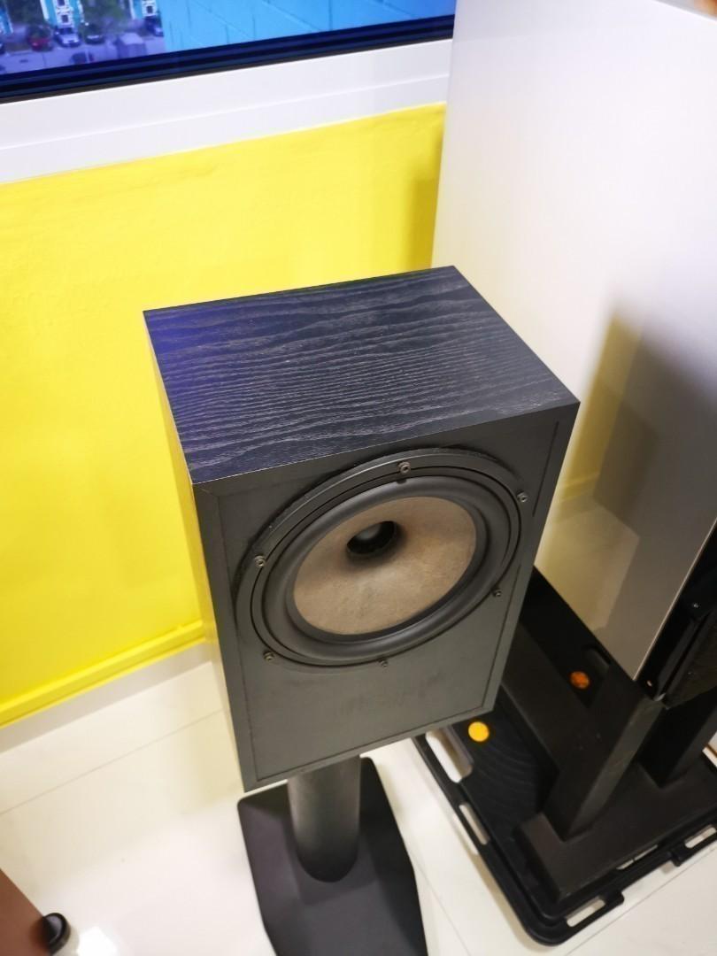 KEF C35 Bookshelf Speakers, Electronics, Audio on Carousell
