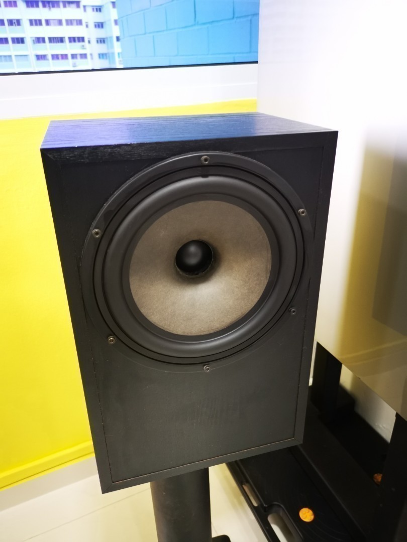 KEF C35 Bookshelf Speakers, Electronics, Audio on Carousell