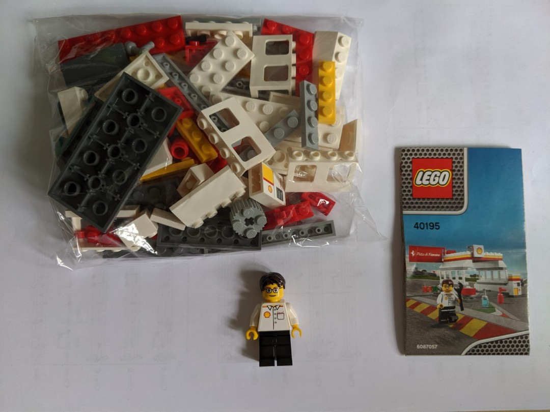 Lego 40195 Shell Station, Toys & Games, Bricks & Figurines on Carousell