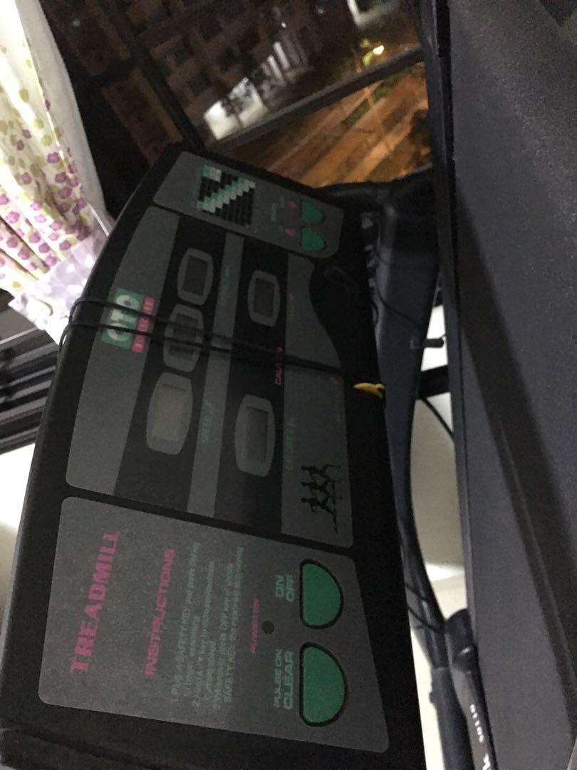 OTO Treadmill Airtrack, Sports Equipment, Exercise & Fitness, Cardio ...