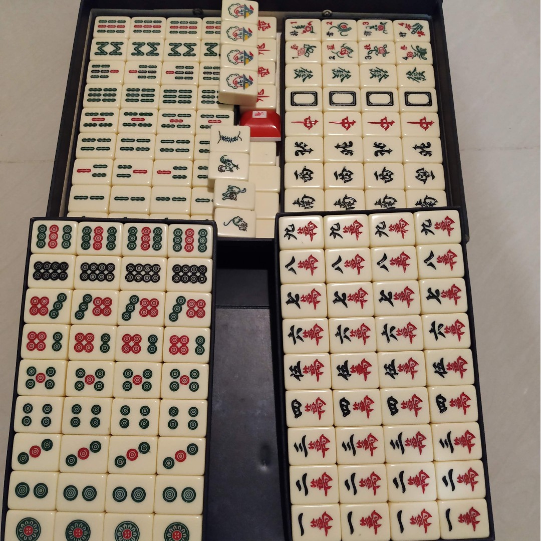very lucky, sure win mahjong set huat huat huat, Hobbies & Toys, Toys ...