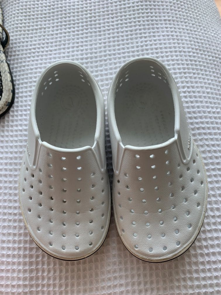 Native shoes size C8, Babies & Kids, Babies & Kids Fashion on Carousell