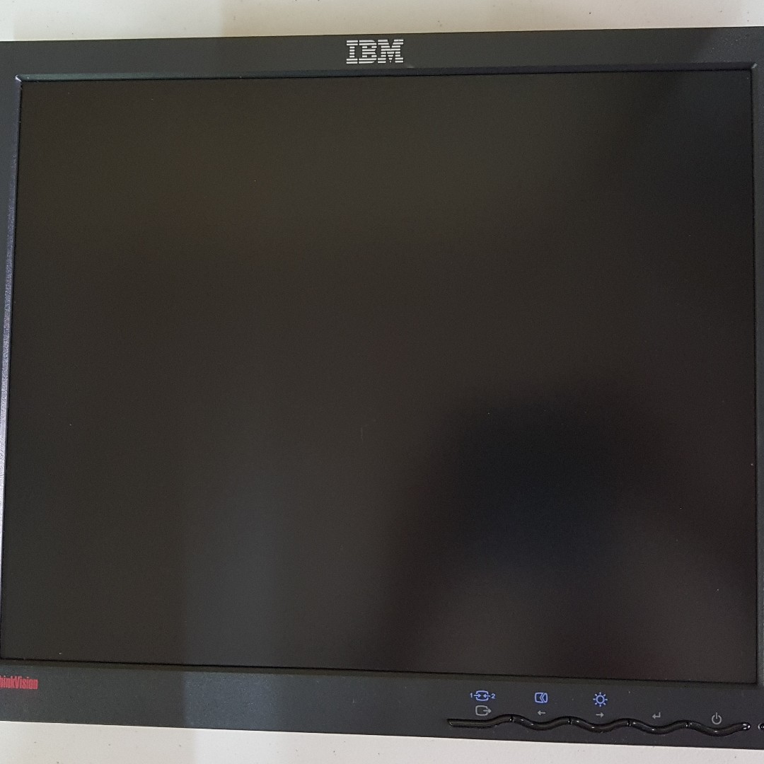 Used IBM 17" LCD Monitor 9417-HB2, Computers & Tech, Desktops on Carousell
