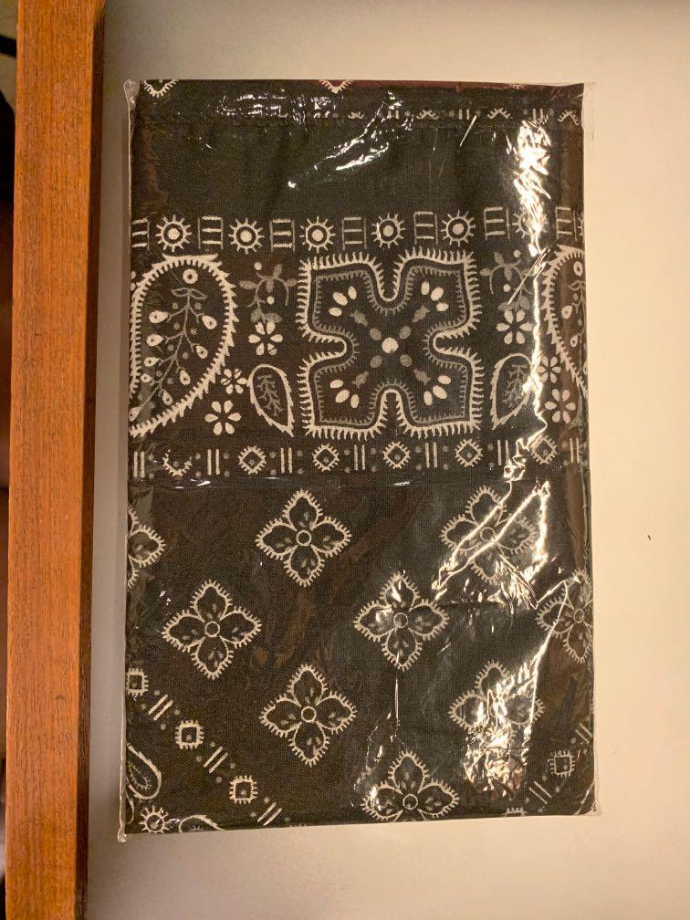 Bandana slayer buff hitam persegi black, Fesyen Pria, Aksesoris ...