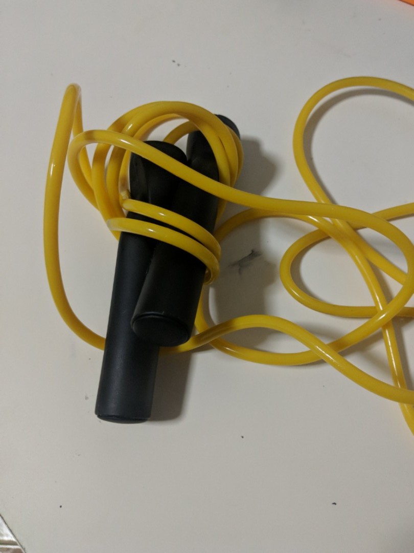 Everlast rubber skipping rope, Sports Equipment, Exercise & Fitness ...
