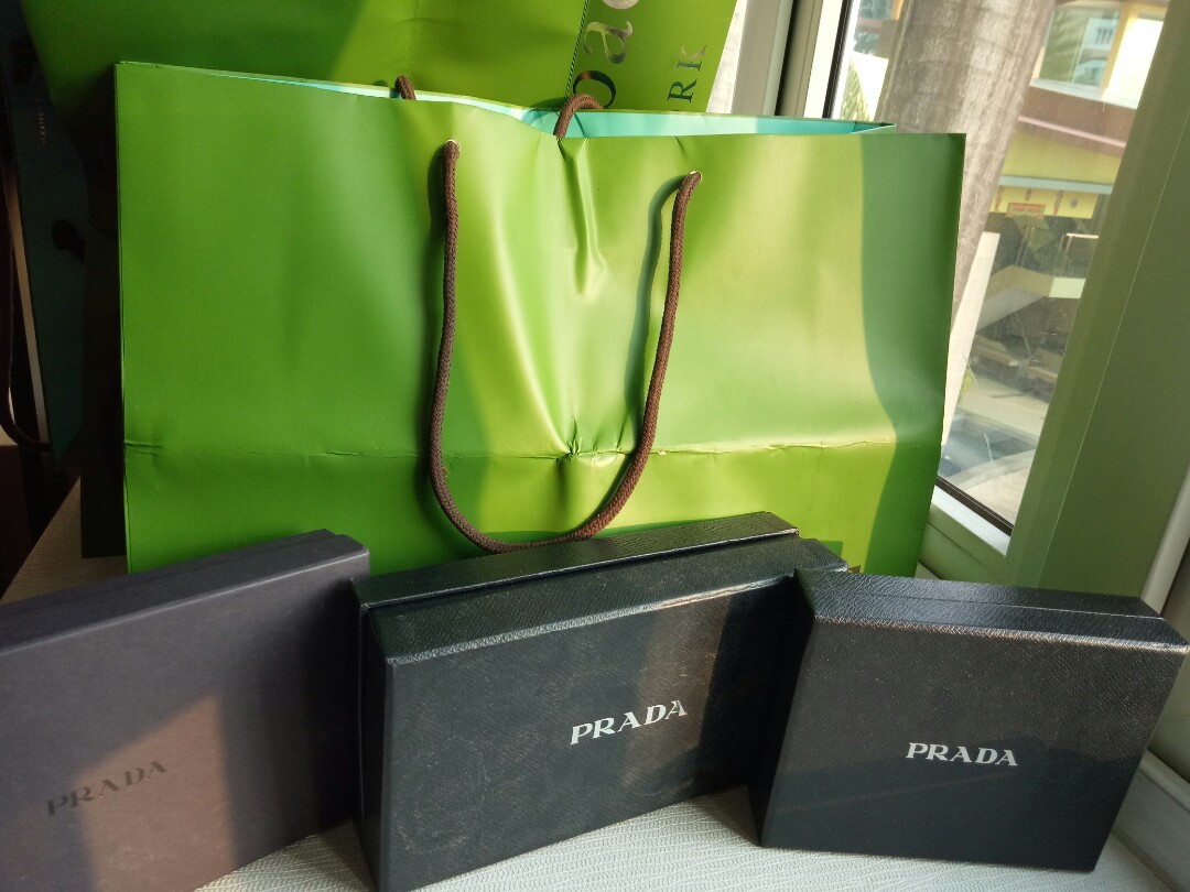 Kate Spade paper bags-Prada box bag, Women's Fashion, Bags & Wallets ...