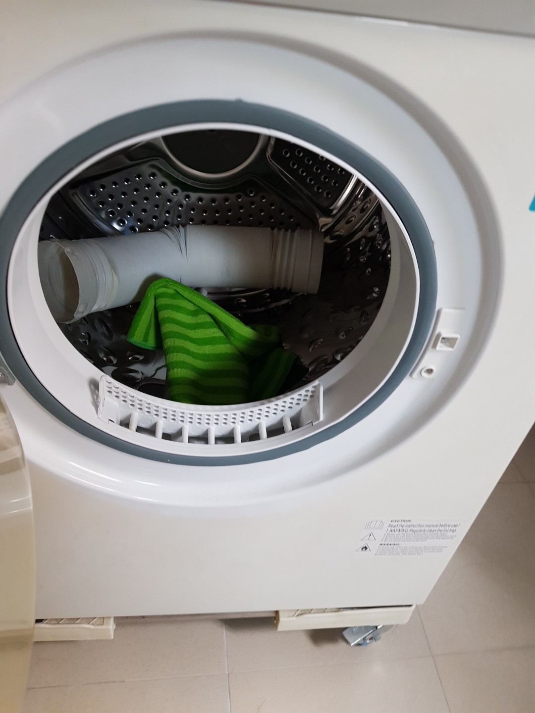 Midea dryer, TV & Home Appliances, Washing Machines and Dryers on Carousell