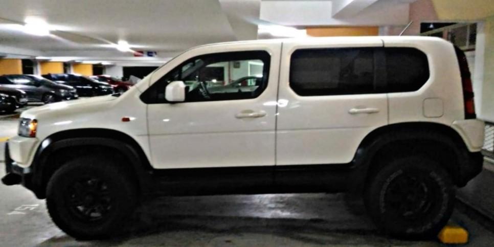 Revo 16 inch 114.3 with tyre plus uplifter set. Labour on u., Car ...