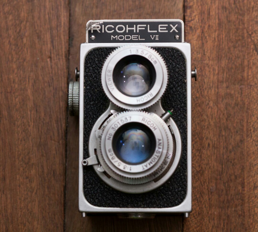 Ricohflex VII 6X6 TLR vintage film camera, Photography, Cameras on ...