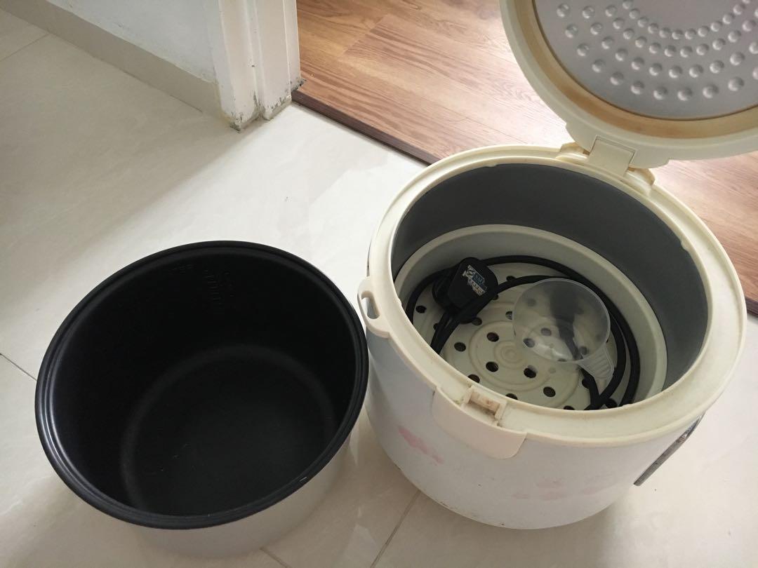 Taiyo Rice cooker 1.8L, TV & Home Appliances, Kitchen Appliances ...