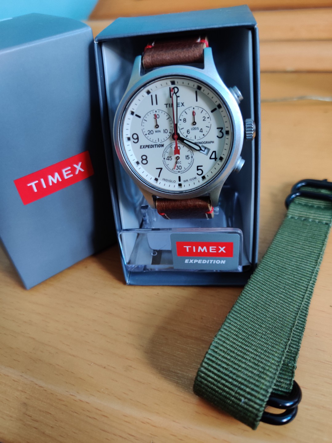 Timex Watch, Men's Fashion, Watches & Accessories, Watches on Carousell
