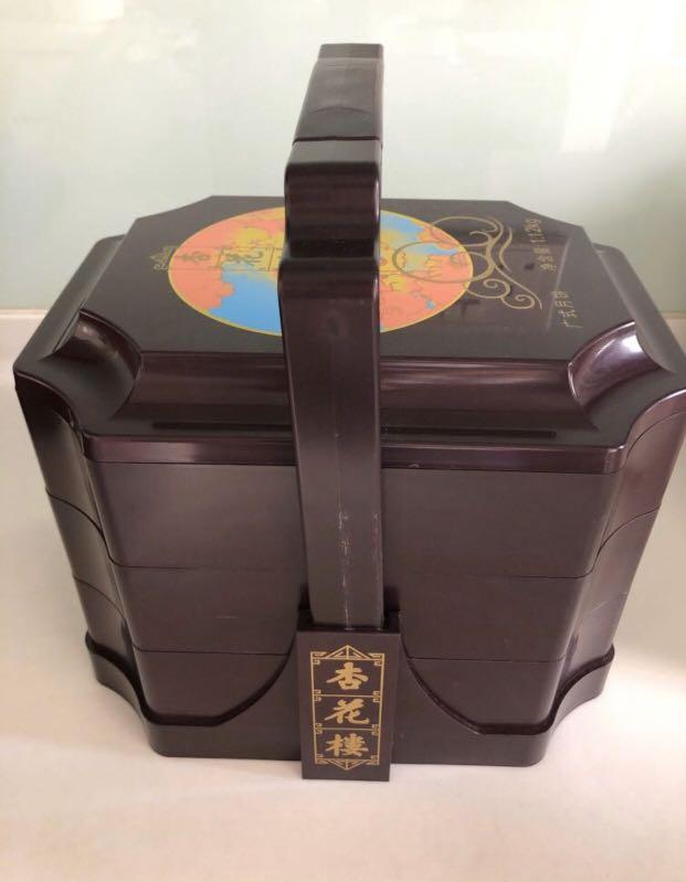 Traditional Chinese mooncake box, Furniture & Home Living, Home Decor ...