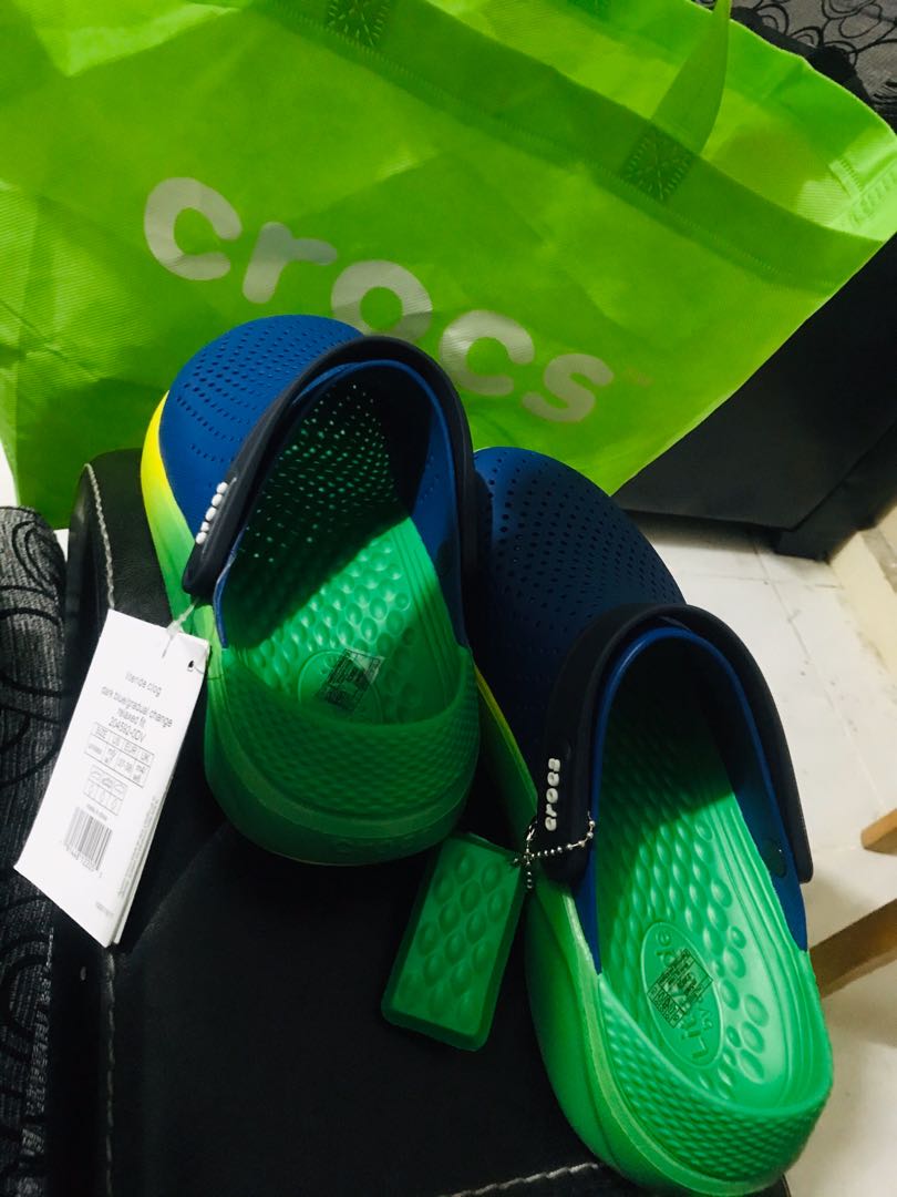 Croc original, Men's Fashion, Footwear, Flipflops and Slides on Carousell