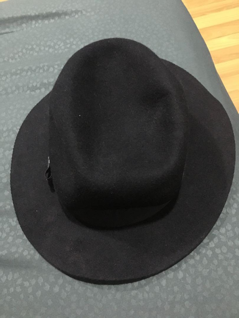 H&M Hat , Women's Fashion, Watches & Accessories, Hats & Beanies on ...