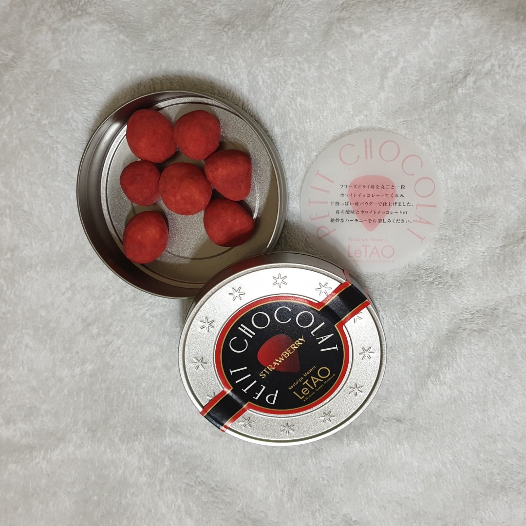 LeTao petit chocolat strawberry, Food & Drinks, Packaged & Instant Food on Carousell