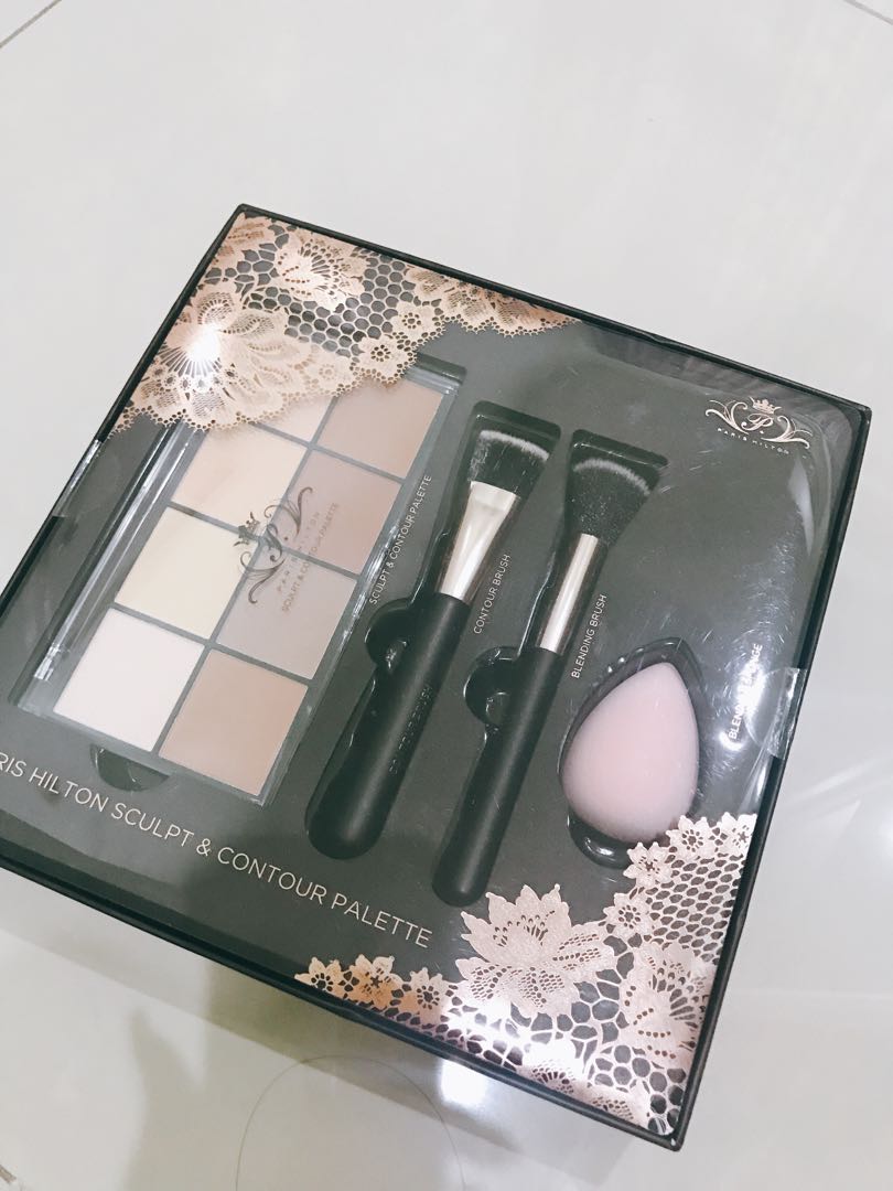 Makeup Set Paris Hilton sculpt & contour palette, Beauty & Personal ...