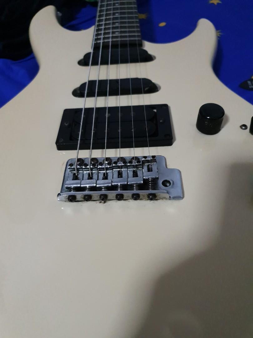 Selling of aria pro 2 electronic guitar., Hobbies & Toys, Music & Media ...