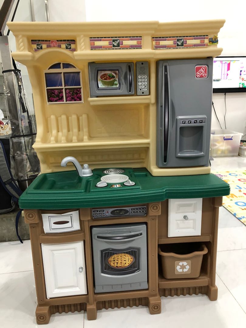 Step 2 Kids Kitchen, Babies & Kids, Baby Nursery & Kids Furniture, Kids ...