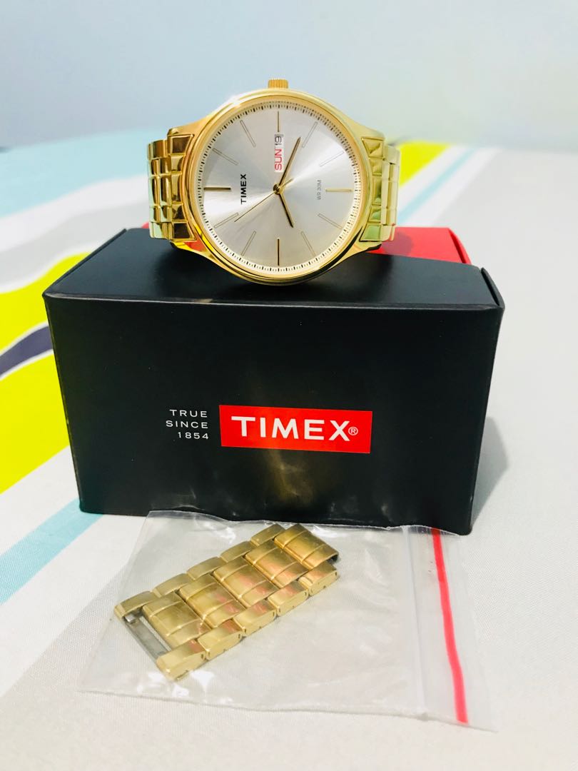 Timex gold watch, Women's Fashion, Watches & Accessories, Watches on ...