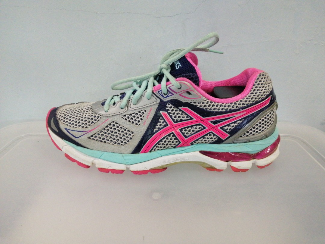 Asics GT-2000, Men's Fashion, Activewear on Carousell