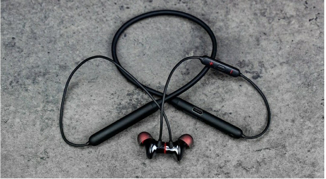 OnePlus Bullets Wireless V2, Audio, Earphones on Carousell