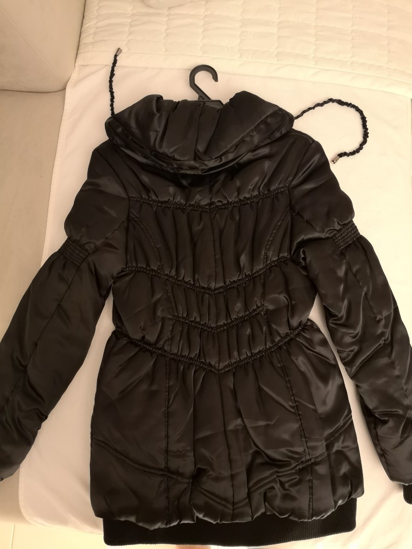 Preloved winter jacket, Women's Fashion, Coats, Jackets and Outerwear ...