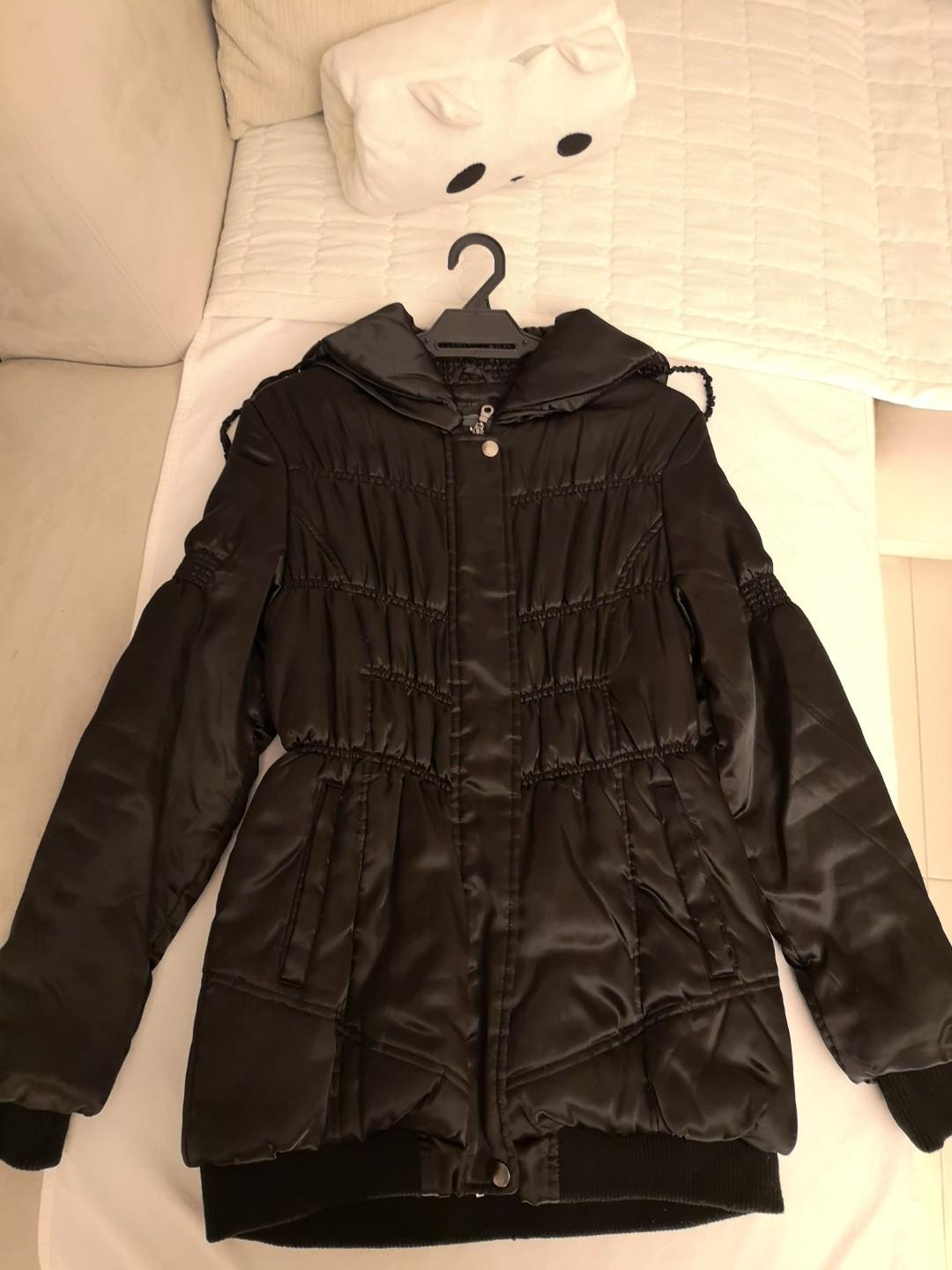 Preloved winter jacket, Women's Fashion, Coats, Jackets and Outerwear ...