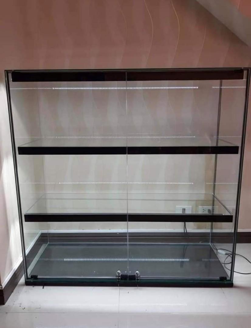 3 LAYER MAC FRAMELESS GLASS DISPLAY CABINET, Furniture & Home Living ...