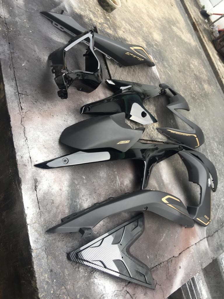 Aerox cover set( fairing matte black stock), Motorcycles, Motorcycle ...
