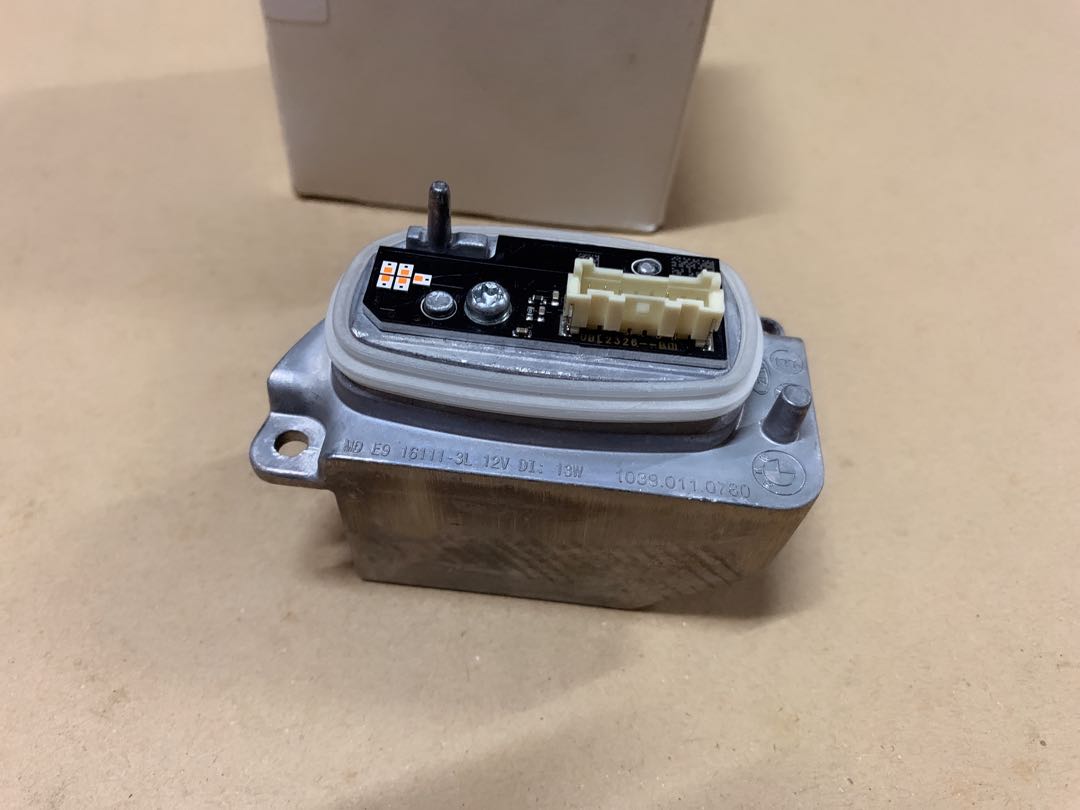 BMW Series 5 G30 G31 G38 F90 LED Headlight Turn Signal Light Control ...