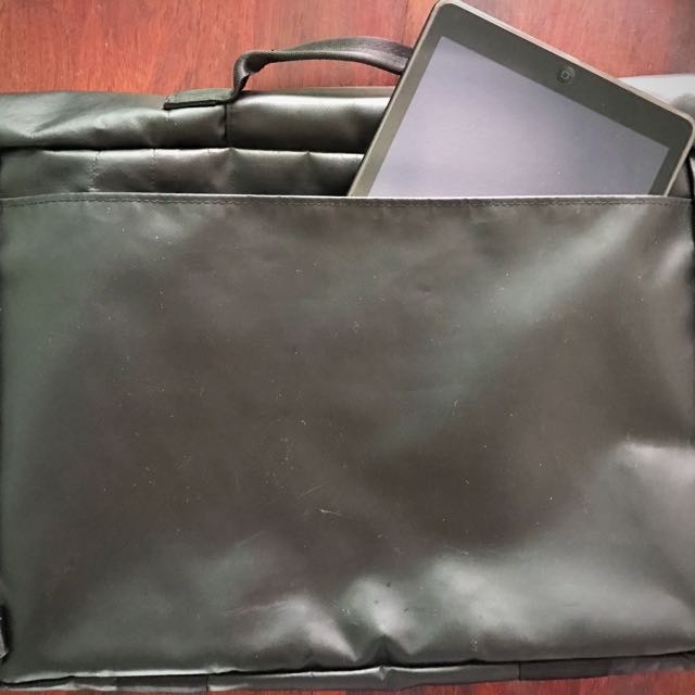 Defy Recon Messenger Bag (M35 Military Tarp), Men's Fashion, Bags ...