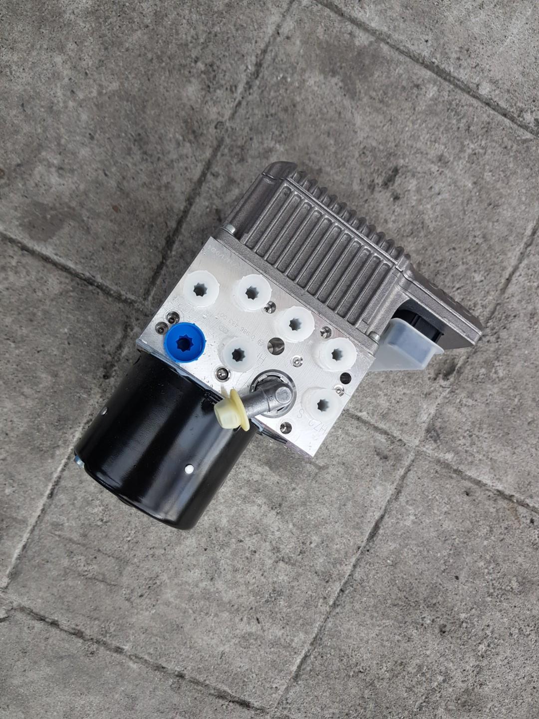 Mercedes Benz SL 500 BMW Hydraulic Brake Accumulator Unit SBC Pump, Car ...