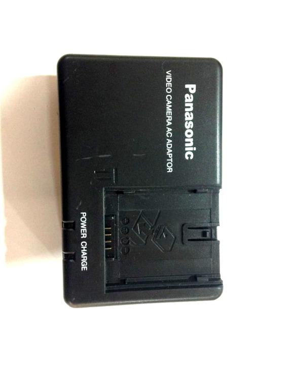 PANASONIC BATTERY CHARGER DU07/ DU14/ DU21, Photography, Photography ...