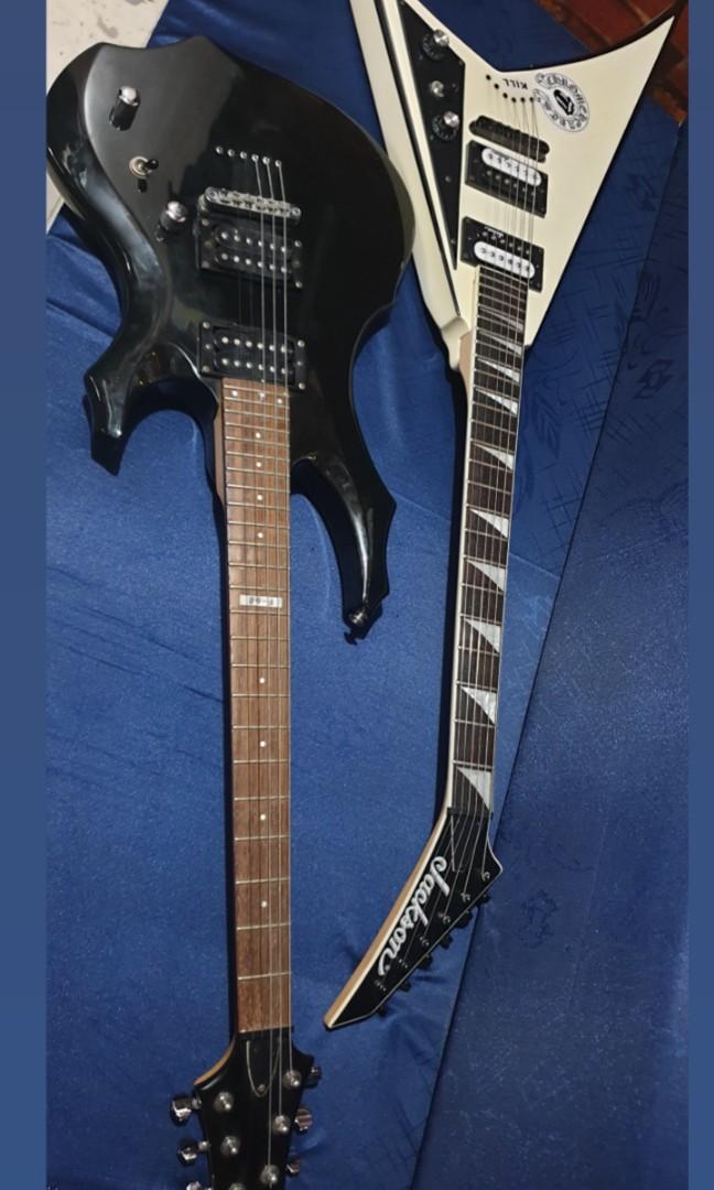 Selling Jackson Randy Rhodes Flying V JS32T, Hobbies & Toys, Music ...