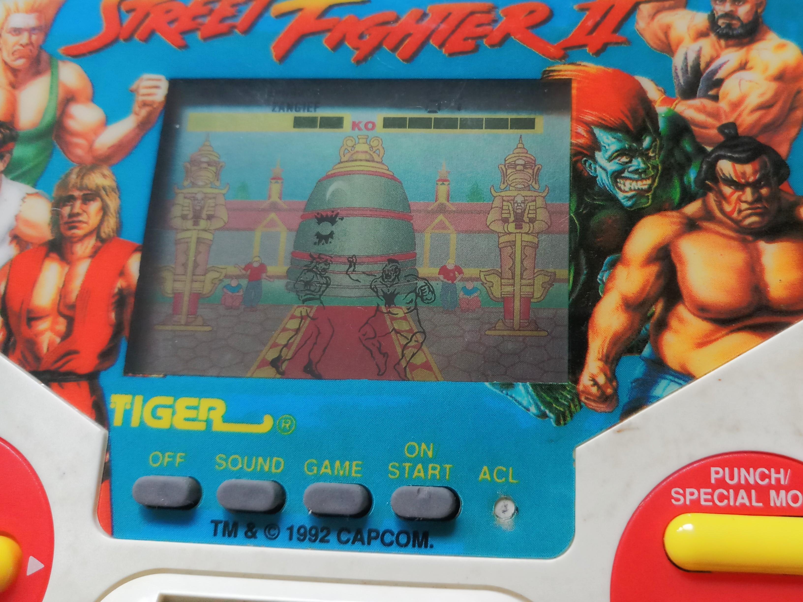 Vintage Capcom Street Fighter 2 Electronic Handheld Game, Video Gaming ...