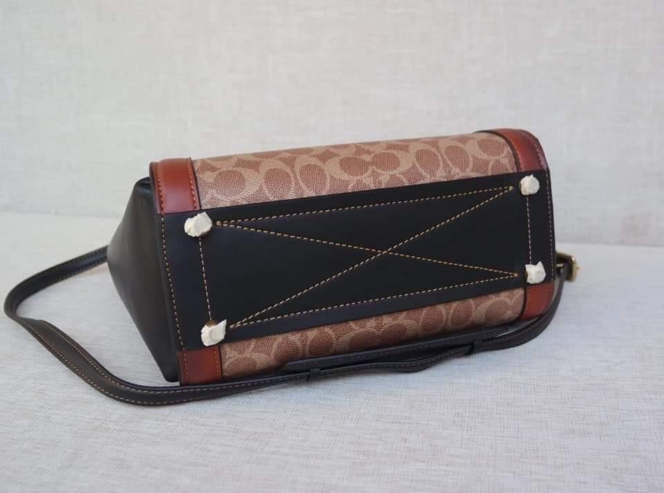 Coach Troupe Bag, Women's Fashion, Bags & Wallets, Cross-body Bags on ...