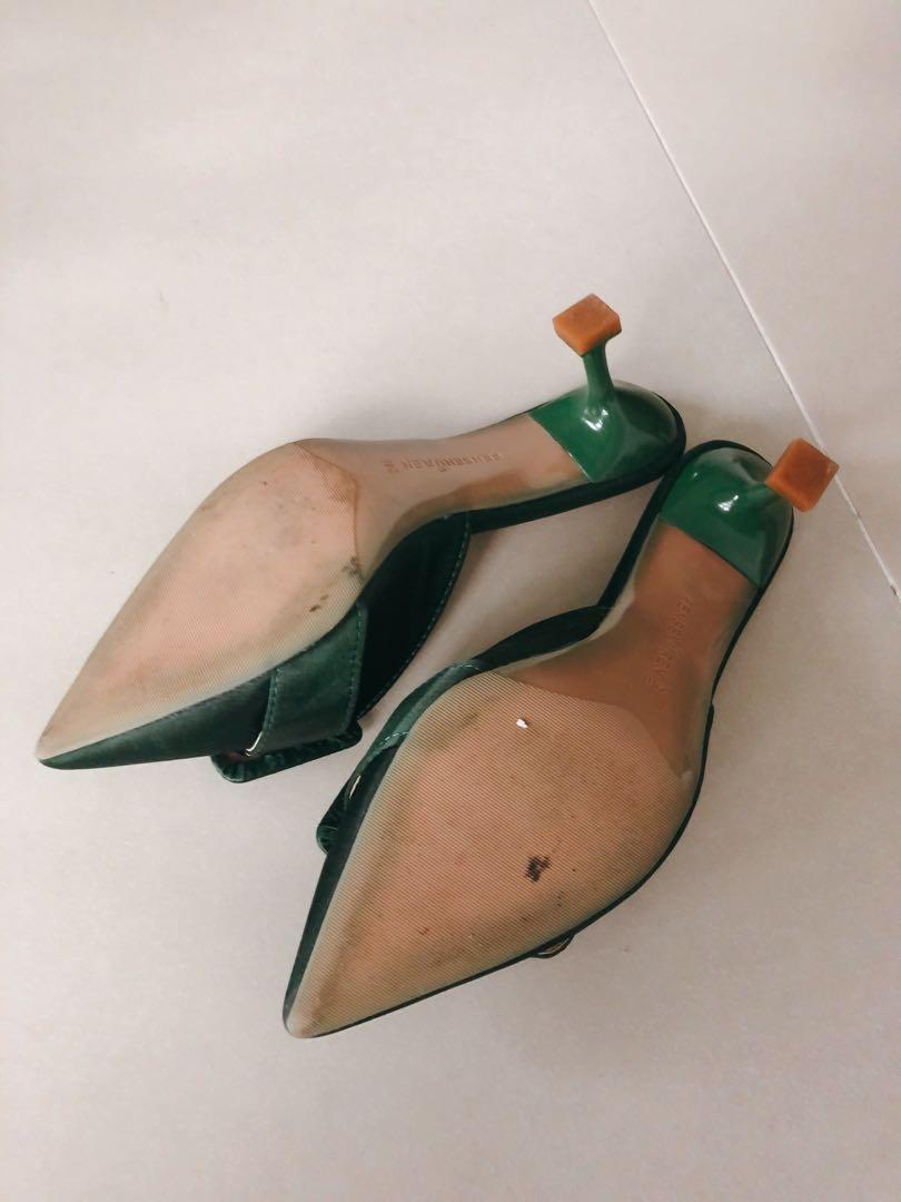 Emerald green mules, Women's Fashion, Footwear, Heels on Carousell
