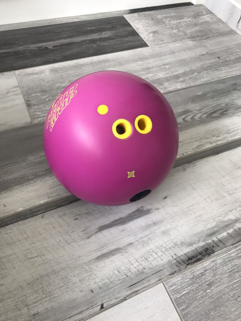 15 pounds Left hand drill Idol bowling ball, Sports Equipment, Sports ...