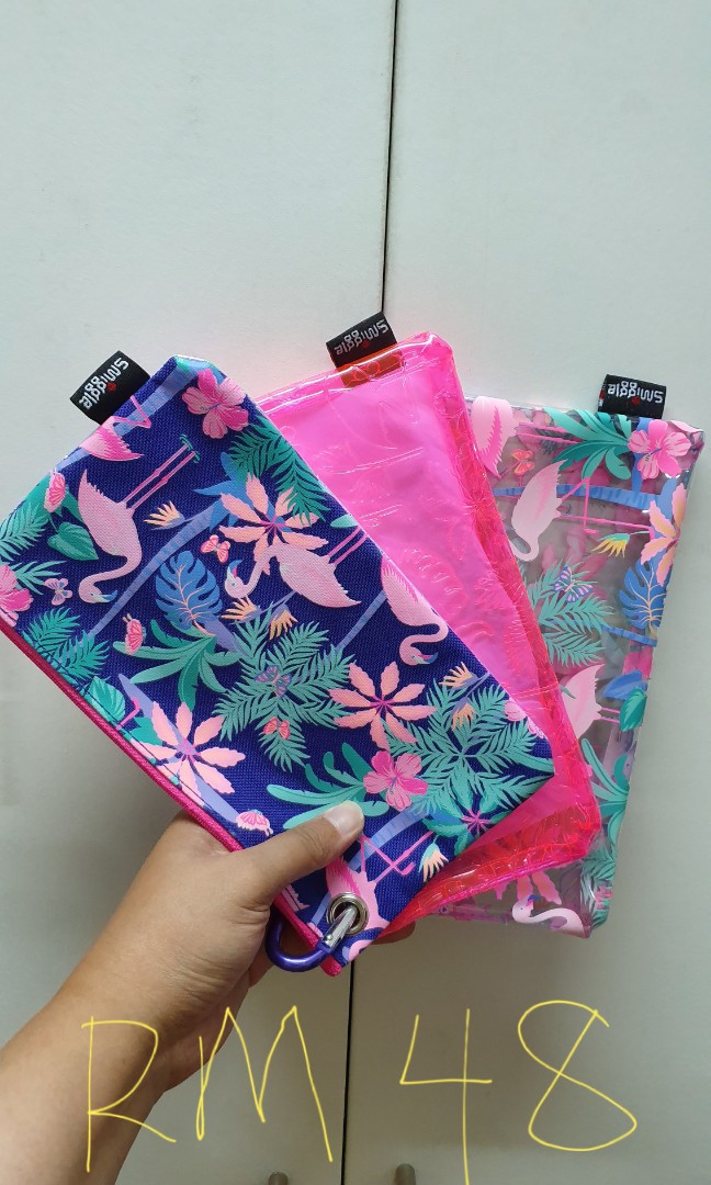 Smiggle Pouch set, Babies & Kids, Babies & Kids Fashion on Carousell