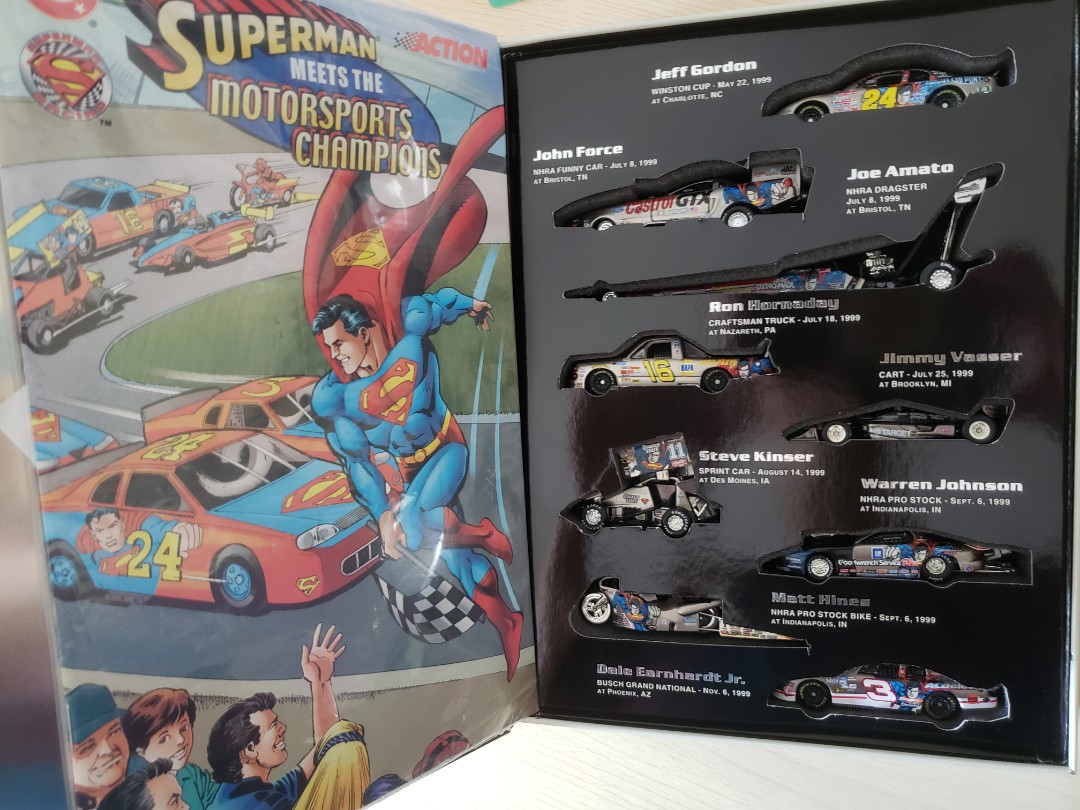 絕版全新 1:64 Superman team racing car collection box set, 興趣及遊戲, 玩具 & 遊戲類 ...